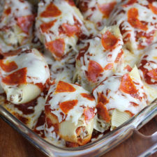 Pizza stuffed shells recipe - BlogChef